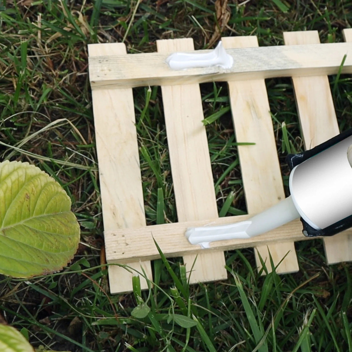 High Tack Construction Adhesive 290 ml | AST-Polymer-Based Adhesive ...