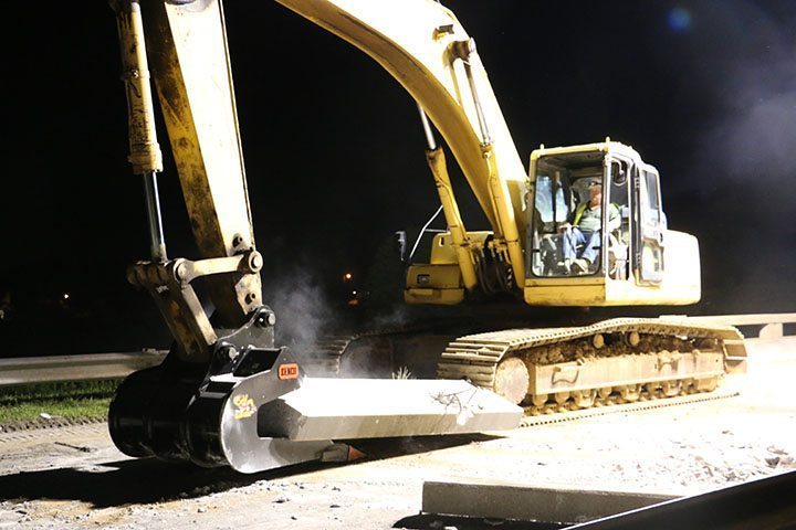 Kenco Slab Crab | Concrete Slab Removal Bucket | Excavator Buckets ...